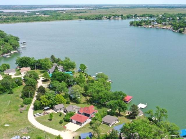 206 Watersedge Loop Unit D17, Council Grove, KS 66846