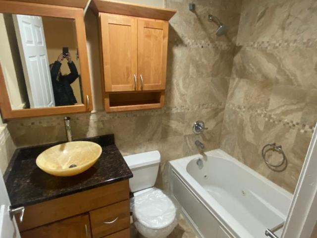 206 Washington St # 2A