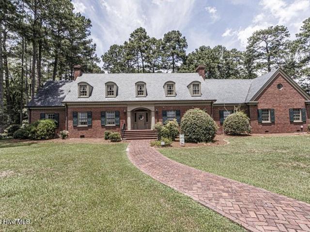 206 Westview Park Dr, Rocky Mount, NC 27804