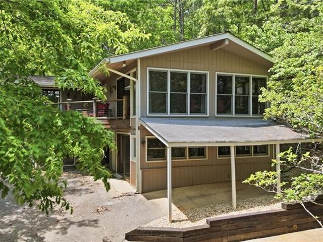 206 White Antelope St, Waleska, GA 30183
