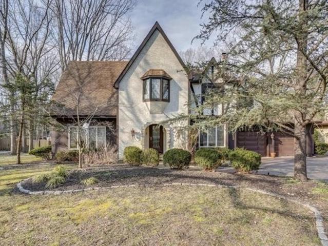 206 Whitehall Ct, Voorhees, NJ 08043