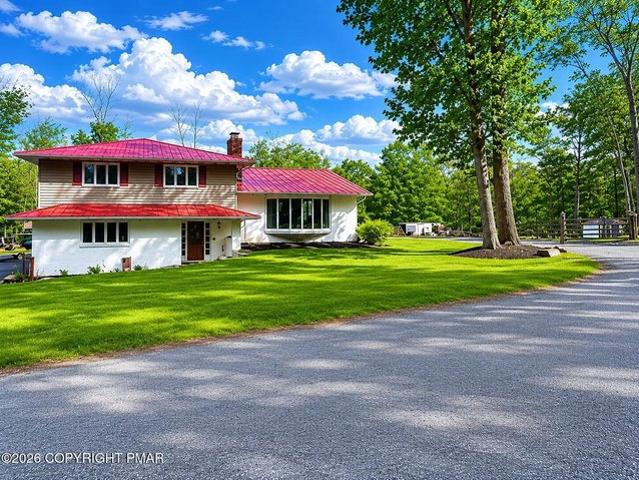 206 Winchester Dr, East Stroudsburg, PA 18301