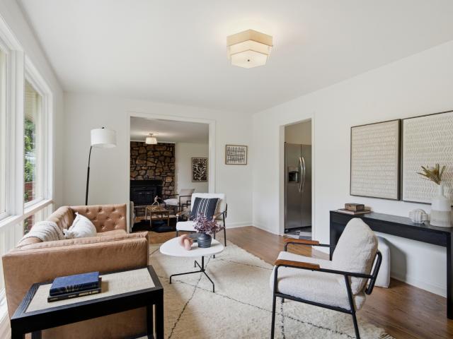 206 Theodore Rd