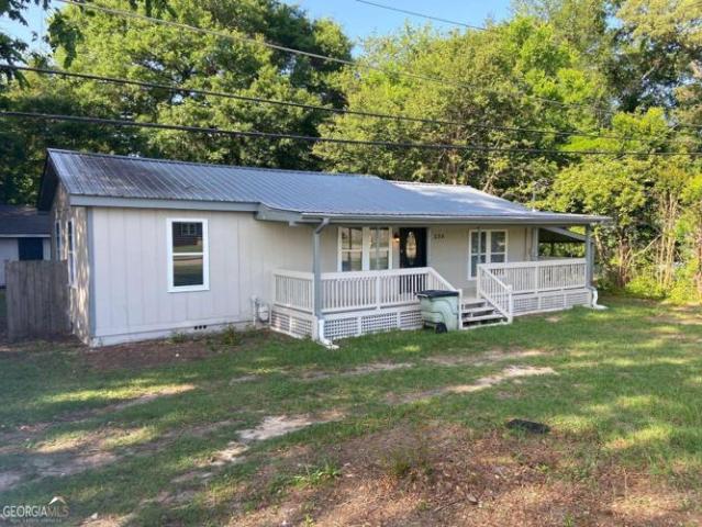 206 Thomson St, Centerville, GA 31028