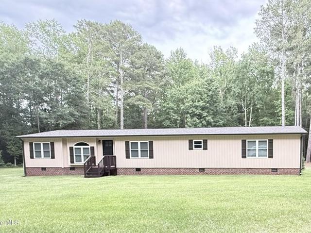206 Tierra Ln, West End, NC 27376