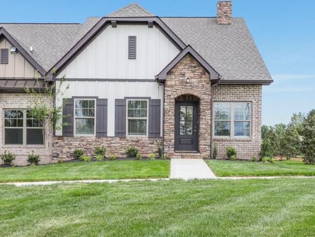 206 Trevor Dr, Mount Juliet, TN 37122
