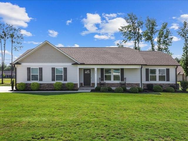 206 Tuscany Cir, Princeton, NC 27569