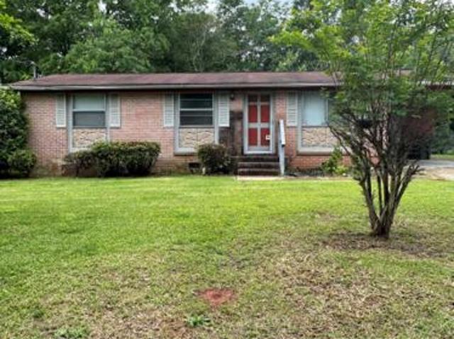 206 Vienna Cir, Fort Valley, GA 31030