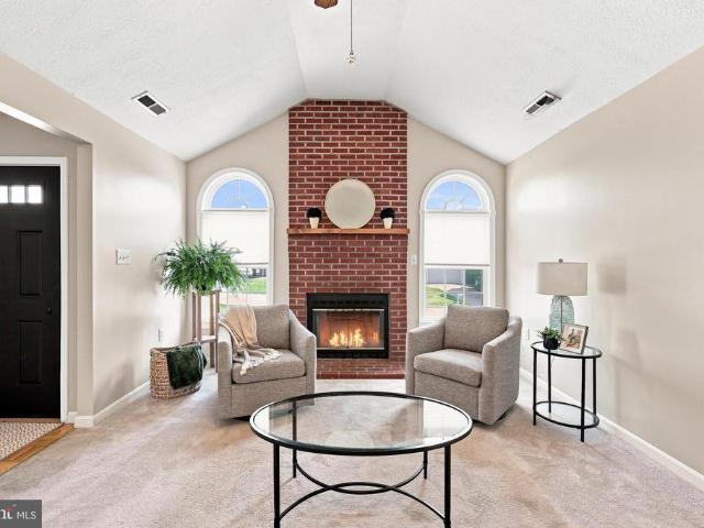 206 Vista Court