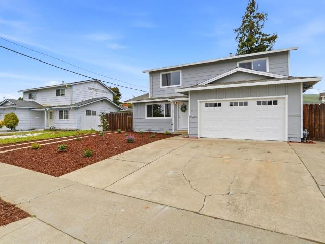 2074 Ashwood Lane