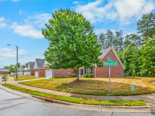 2074 Hibiscus Lane