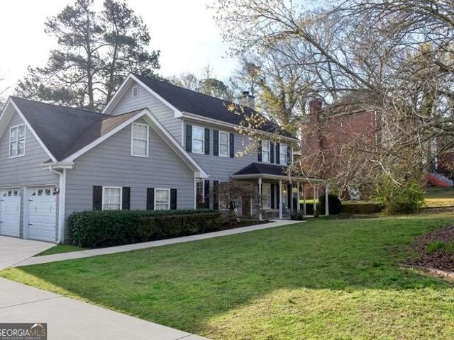 2074 Rockdale Cir, Snellville, GA 30078