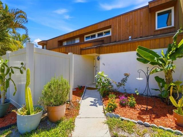 2074 Sunset Point Rd Unit 136, Clearwater, FL 33765
