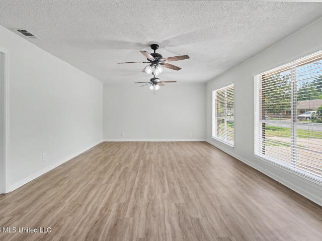2074 Trailwood Drive