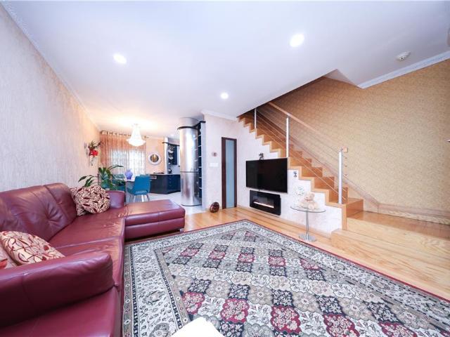 2075 East 29th Street