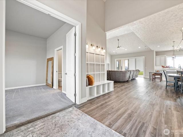 2075 Fraser Dr