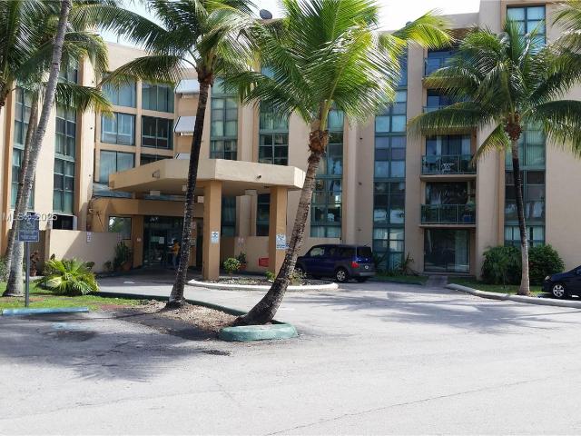 2075 SW 122nd Ave, Unit 402, Miami, FL 33175 | MLS #A11916 | Compass