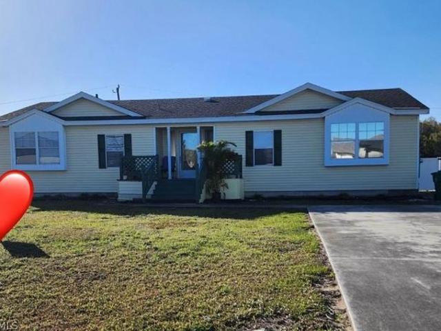 2075 S Montana Cir, Labelle, FL 33935