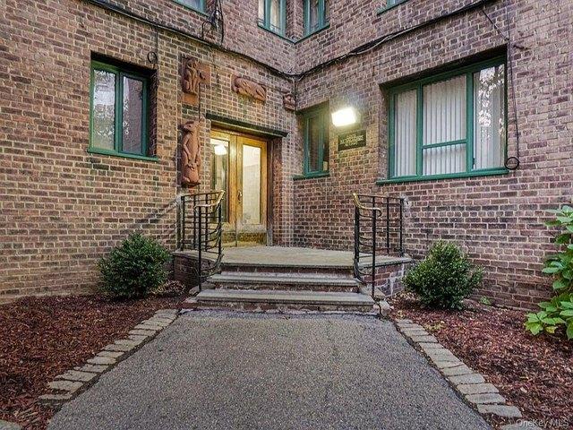 2075 Saint Raymond Ave Apt Md, Bronx, NY 10462