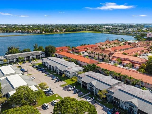 20760 NE 4th Ct Apt 102, Miami, FL 33179