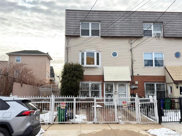 2076 Caesar Place | Compass