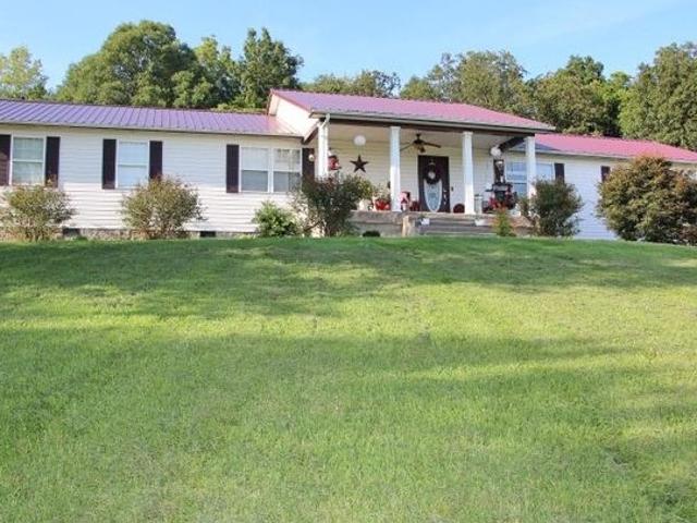 2076 Charlie Moran Hwy, Horse Cave, KY 42749