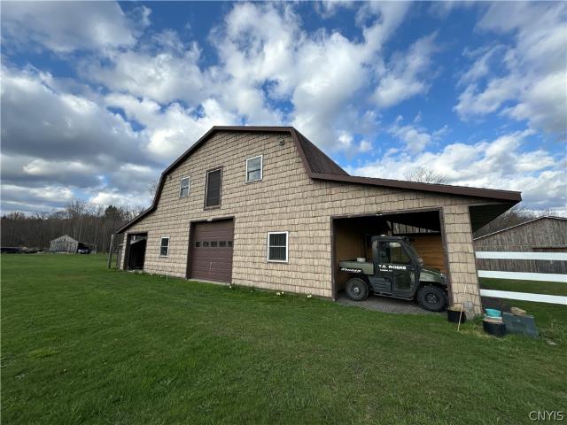 2076 Hillside Drive