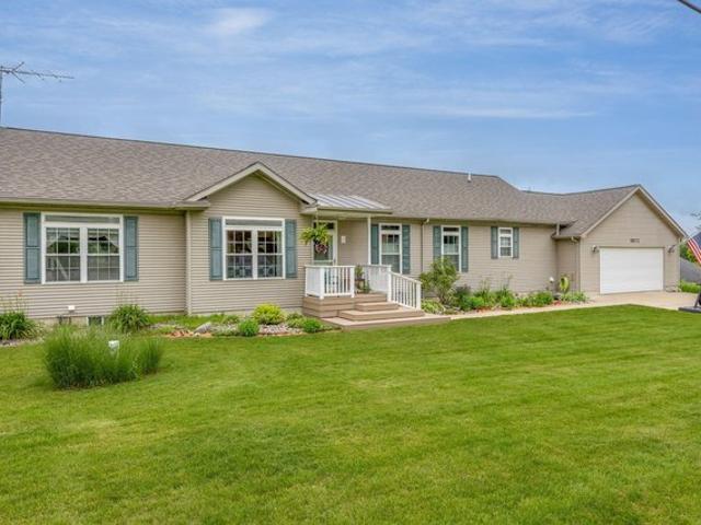 20777 Walnut Dr, Reed City, MI 49677