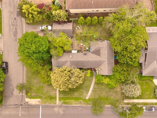 2077 Byron Rd, Merrick, NY 11566 | MLS #1024