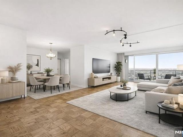 2077 Center Ave Apt 20F, Fort Lee, NJ 07024
