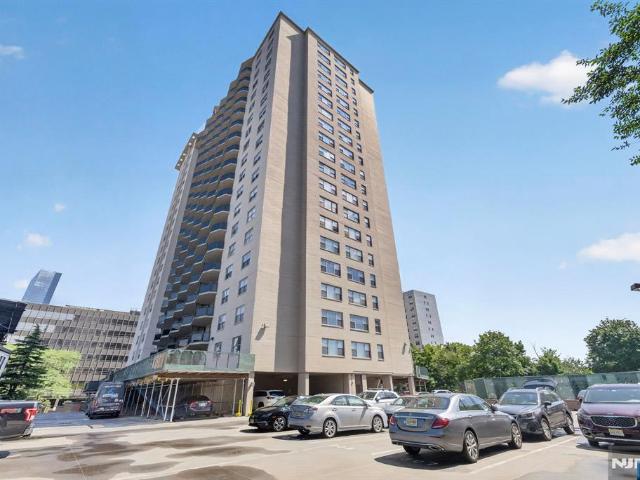 2077 Center Avenue # PHB