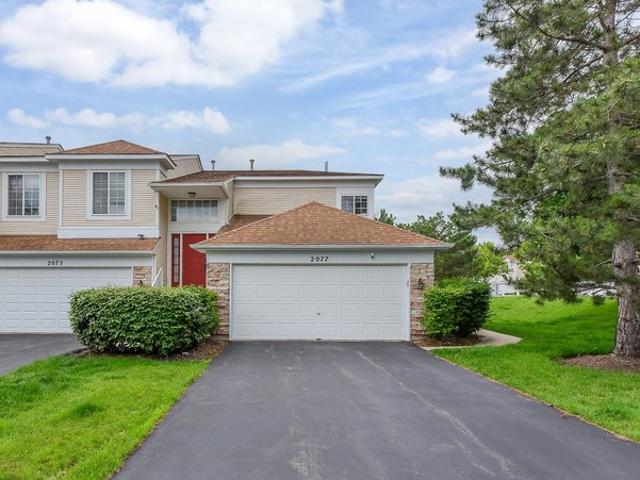 2077 College Green Dr Unit 2077, Elgin, IL 60123