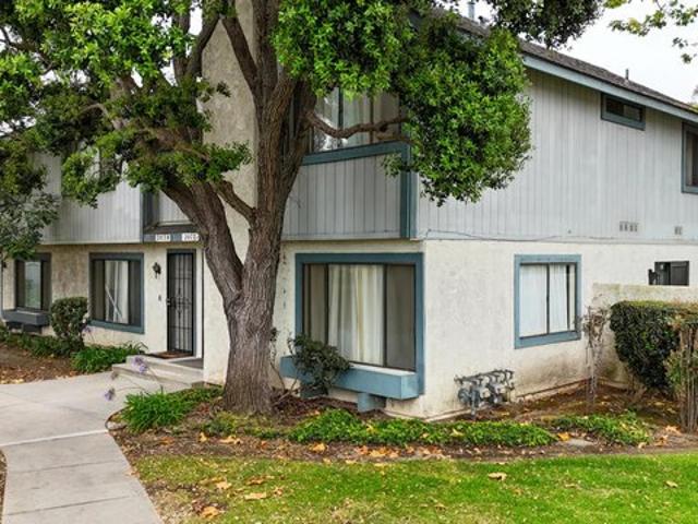 2077 E Bard Rd, Oxnard, CA 93033