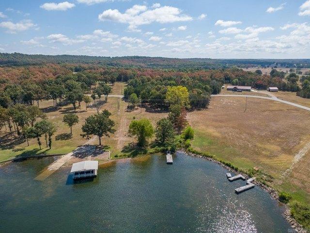 2077 E Tri Lakes Dr, Horseshoe Bend, AR 72512