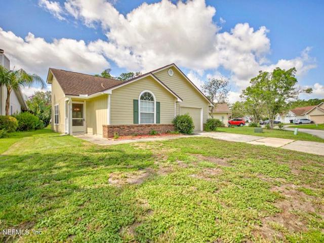 2077 Tanager Dr, Orange Park, FL 32073