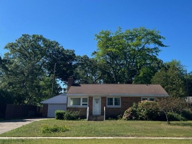 2077 W Norton Ave, Muskegon, MI 49441