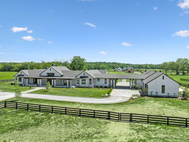 2077 Wilson Pike