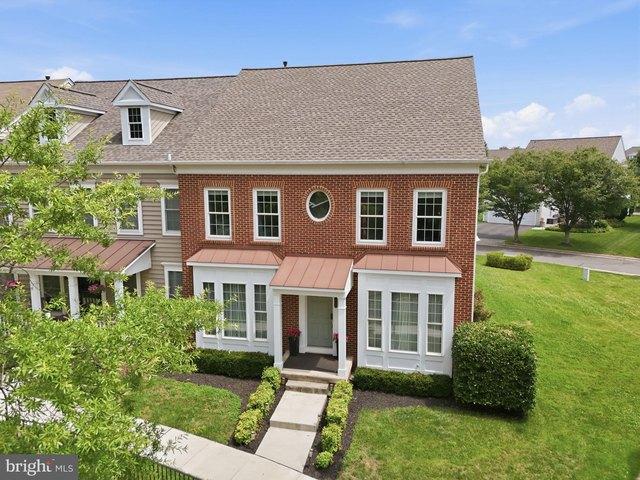 20789 Red Cedar Dr, Leesburg, VA 20175