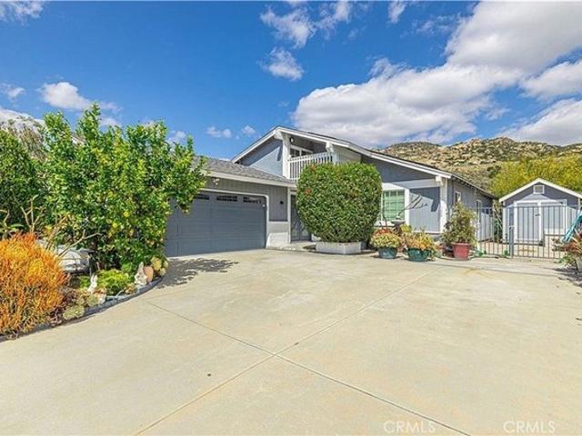 2078 N Swindon Ave, Simi Valley, CA 93063