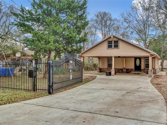 2078 Jeffcote Rd, Conroe, TX 77303