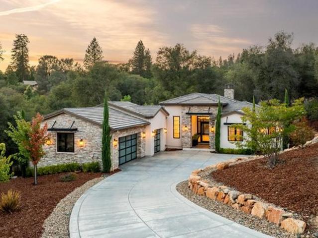 2078 Long View Dr, Meadow Vista, CA 95722