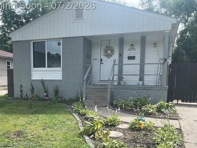 20792 Parkside Blvd, Royal Oak, MI 48220