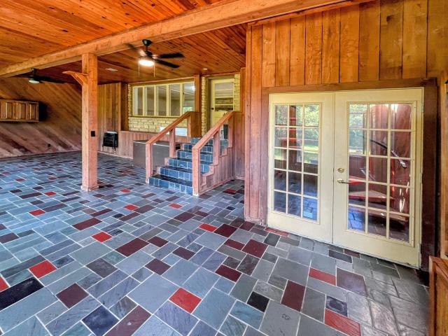 20798 White Oaks Rd, Morrison, IL 61270 | MLS #12590