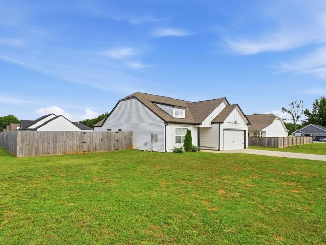 2079 Claudia Ln