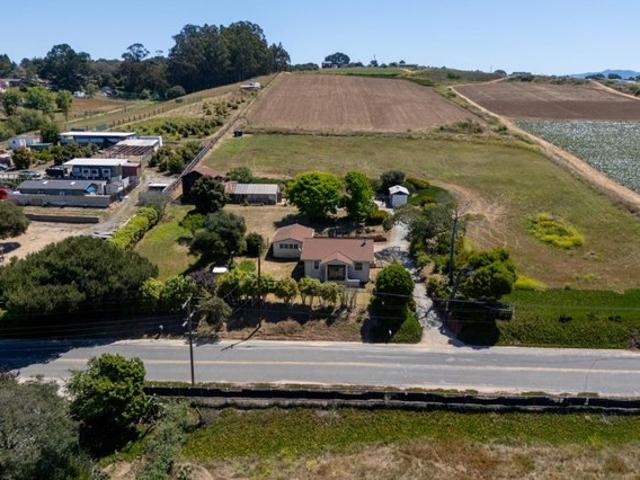 2079 Elkhorn Rd, Castroville, CA 95012