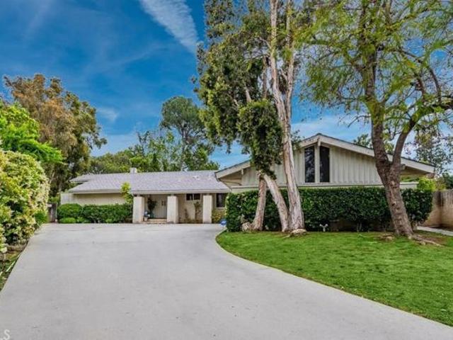 20701 Deforest St, Woodland Hills, CA 91364
