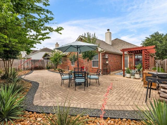 20707 Sapphire Lake Rd, Richmond, TX 77407