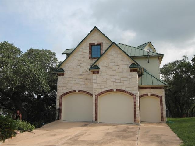 20704 E Lakeshore Dr