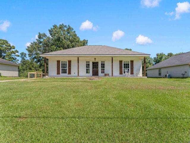 20705 Vincent Acres Cir, Denham Springs, LA 70726