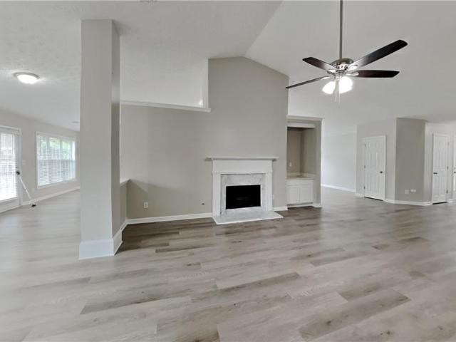 2070 Charleston Oak Circle